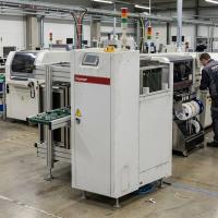 China Conber SMT PCB Magazine Loader with PLC Control and Bearing/Motor for SMT Production Line for sale