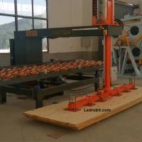 China Touch Screen Wood Loading Unloading Machine For CNC Automated Lines for sale