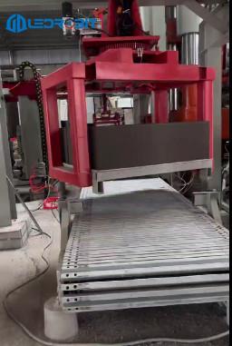 China Superior Performance Loading Unloading Machine with Emergency Stop Button for sale