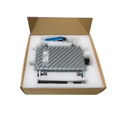 China 300mbps Openwrt Wireless LTE Outdoor CPE 3g 4g Waterproof Device Silver Color for sale