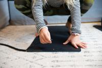 China Improve Sleep Reduce Inflammation Pain and Anxiety Allow for Deeper Sleep Earthing Yoga Mat for sale