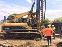 China Small Hydraulic Rotary Piling Rig With 78 m/min Main Winch Line Speed 125 kN.m  Torque 15m drilling depth for sale