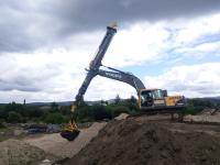 China Multi Purpose Rotary Piling Drilling Rig KM220 Max. Depth 64m for sale