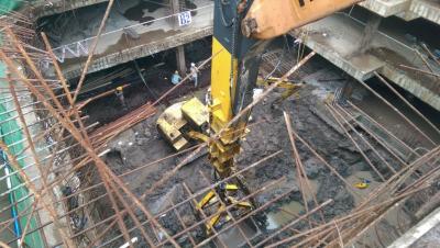 China Digging Equipment  Drilling Tools , Max Digging Depth 26M Excavator Telescopic Arm for sale