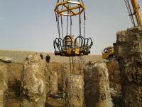 China KP315A Hydraulic Pile Breaker Round Concrete Column , Pile Diameter 300mm - 1050mm for sale