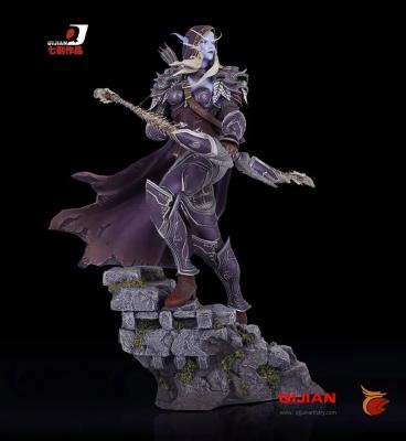 China Custom Resin Anime Figure Statue Handcrafted Collectible 1 Piece Decoration for sale