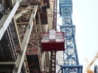 China 2000kg Construction Hoist Elevator 300m Construction Material Hoist for sale