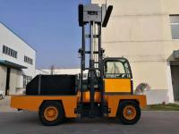 China SF50C SF70C Side Loader Forklift 5t 7t with Isuzu Engine 3.6m Lifting Height for sale