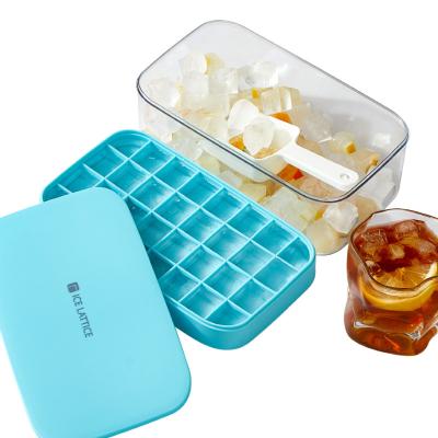China Reusable Easy Release Square Ice Cube Tray For Whiskey With Lid Storage Bin for sale