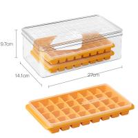 China Food Grade Fitting Lid PET PP Ice Cube Tray And Container With Shovel for sale