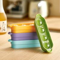 China 4 Grid Creative Plastic Silicone Ice Cube Moulds Reusable Round Ice Ball Tray for sale