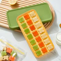 China 21 Compartments Four Leaf Clover Ice Cube Silicone Molds With Lid Customized for sale