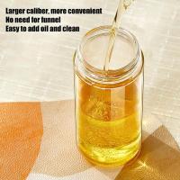 China Gravity Automatically Open Close Oil Dispenser Bottle Leakproof 550ml With Pourer for sale