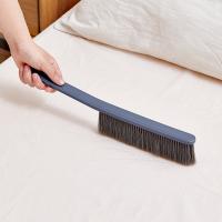 China Plastic Long Handle Soft Bristle Bed Dusting Brush Bed Cleaning Brush for sale