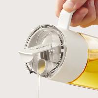 China Auto Flip Cooking Oil Bottles Leak Proof Oil Dispenser Bottle With Automatic Stopper Cap Non Slip Handle For Kitchen Cooking for sale