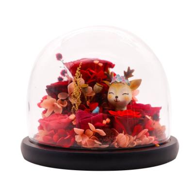China Christmas Decoration Preserved Rose Glass Dome With Christmas Reindeer for sale