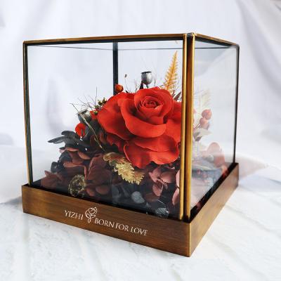 China 12.5*12.5*12.5CM Preserved Rose Glass Dome For Anniversary Party for sale