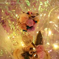 China Wedding Gift 3-4 Years Lasting Preserved Rose Flowers In Glass Dome for sale