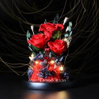 China Deluxe 3 Rose Glass Shaded Eternal Rose Box For Your Loved One On Valentines Day for sale