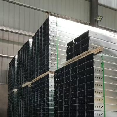 China Light Duty Hot Dipped Galvanized Raceway Type Cable Tray For Smooth Cable Management for sale