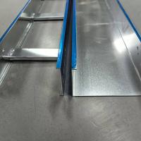 China Medium Duty Load Aluminum Cable Tray with Wall Mounted / Floor Mounted Installation 1.0mm-3.0mm Thickness for sale