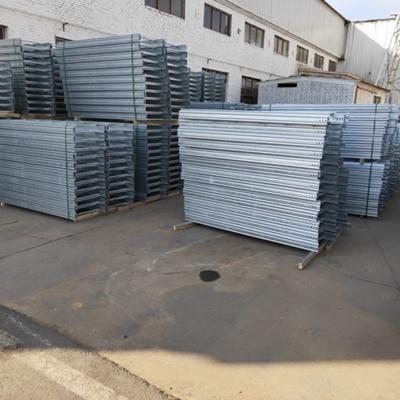 China 3m-6m Length Zinc Dip Coated Ladder Type Cable Tray 50mm Medium Duty Cable Tray for sale