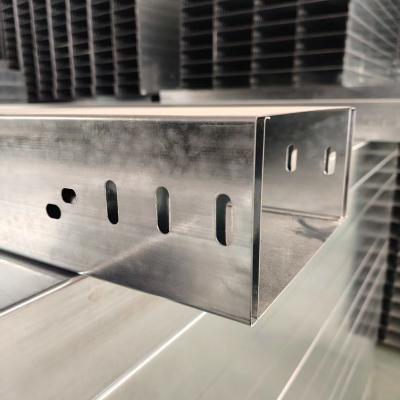 China Hot-dip Galvanized Cable Tray with Customizable Sizes and High Corrosion Resistance for Indoor/Outdoor Use for sale