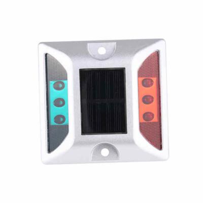 China Solar Powered Aluminum Road Reflectors for Pedestrian Crossings 115x110x23mm for sale