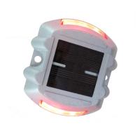China Solar Powered Red Cat Eye Road Stud 100 Hours Working Time IP68 Waterproof for sale