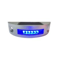 China Half Moon Blue LED Solar Cat Eye Road Stud 125x43xmm 20T Load Capacity for Road Safety for sale