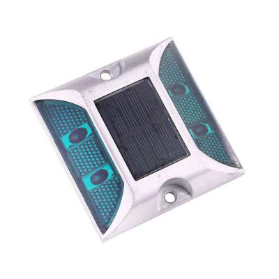 China Aluminum Solar Road Stud Green LED Flashing 20T Load Capacity IP68 for sale
