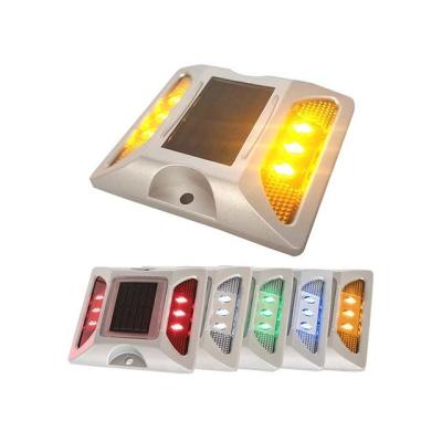 China ODM Aluminum Solar Road Stud 6 LED IP68 20T Load Capacity Reflective Road Marker for sale
