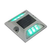 China Green LED Solar Flashing Road Stud Aluminum IP68 20T Load Capacity 1000m Visibility for sale