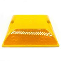 China Plastic Road Reflector 100x100x18mm Cat Eye Raised Pavement Marker ASTM D4280 CE for sale