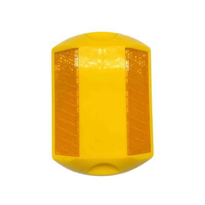 China Double Sides Highway Safety Reflectors ABS Plastic Body 116x82x18mm 20T Load Capacity for sale