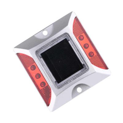 China Solar LED Road Stud Reflector 128x118x25mm Flashing Light Aluminum Driveway for sale