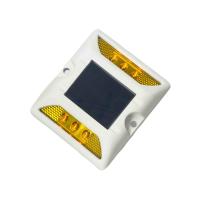 China Anti UV PC Solar LED Road Stud Reflector 6 LEDs 1000m Visual Distance IP68 for sale