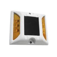 China Aluminum IP68 Solar Road Stud 40T Load Capacity 6 LED Highway Safety Reflector for sale