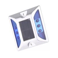 China Anti UV PC Aluminium Casting Solar Cat Eyes Road Stud Waterproof IP68 115x110x23mm for sale
