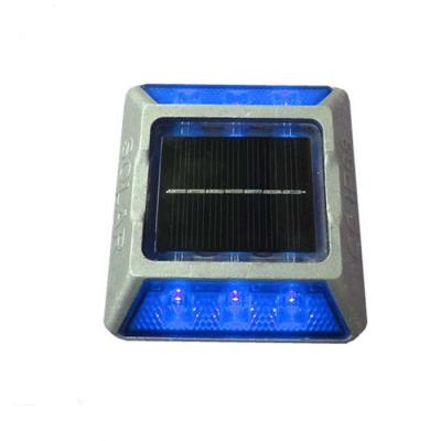 China Solar Cat Eyes Road Stud LED Aluminum Reflective IP68 Waterproof 1000m Visibility for sale