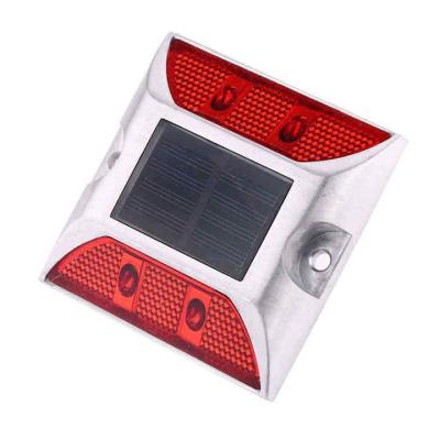 China Solar Powered Cat Eye Road Studs Aluminium IP68 Waterproof 20T Load Capacity 105mm for sale