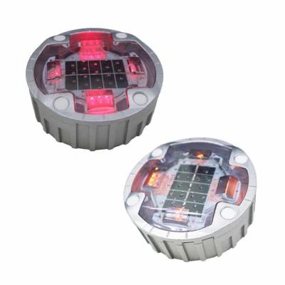 China Embedded Solar Powered Road Stud 75 Tons Load Capacity High Visible 1000m for sale