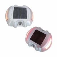China Solar LED Road Stud Cat Eye Flashing Marker IP68 20Tons Aluminium Alloy for sale