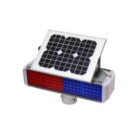China Solar Traffic Lights LED Road Blinker 30 LEDs 800m Visual Distance 200h Working Time for sale