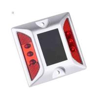 China Amber Solar LED Road Stud Aluminium Casting IP68 115x110x23mm 6 LED for sale