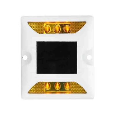 China Solar Powered LED Road Stud Yellow Aluminum 40T Load Capacity IP68 Waterproof 1000m Visibility for sale