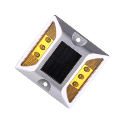 China Solar Powered Cat Eye Road Reflectors Aluminum LED Road Stud Light 115x110x23mm IP68 for sale