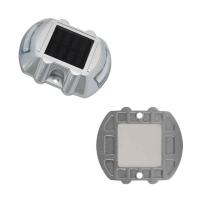 China Solar LED Road Studs Flashing Driveway Reflectors 20T Load Capacity IP68 Waterproof for sale