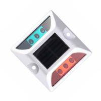 China Solar LED Road Studs IP68 Traffic Warning Light Reflective Pavement Markers for sale