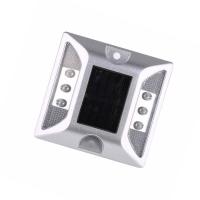 China Solar Powered Cat Eyes IP68 Aluminum LED Solar Road Stud Airport Runway Lights 20T Load 500Lux for sale